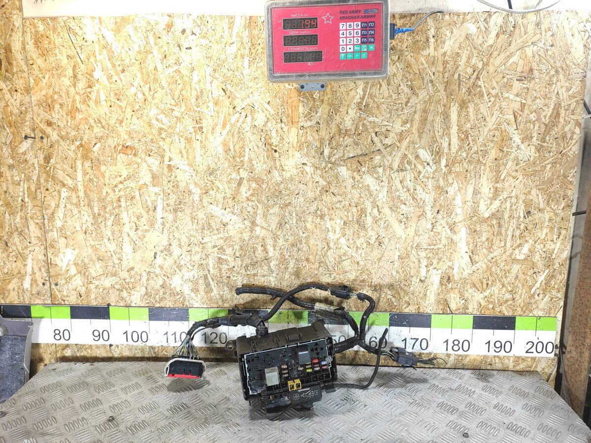 Блок предохранителей моторный FORD Transit 2006-2013 6C1T14A067AA