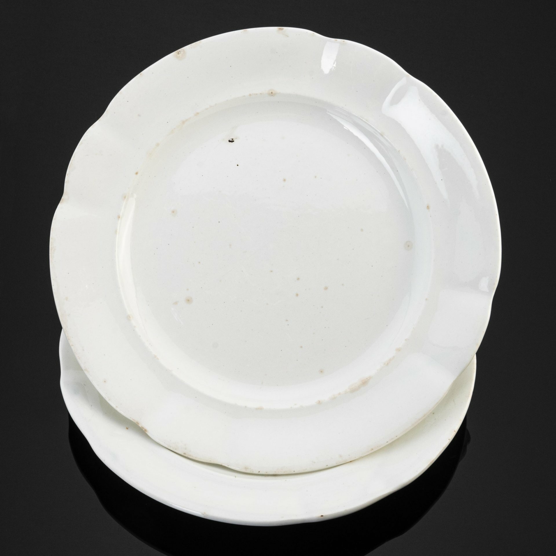 Набор из двух блюд круглой формы (в подборе), фаянс