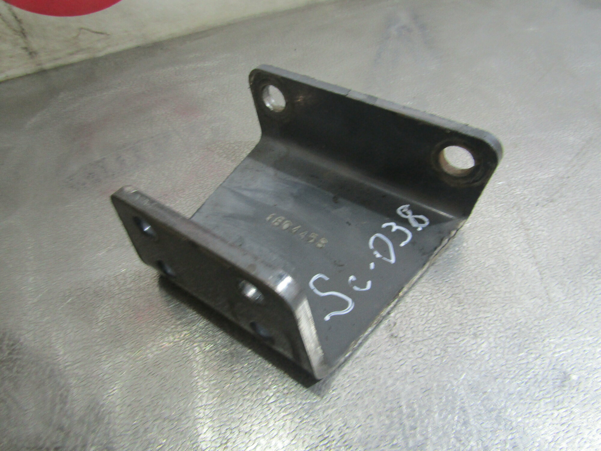 Кронштейн крепления сепаратора Scania 6-series