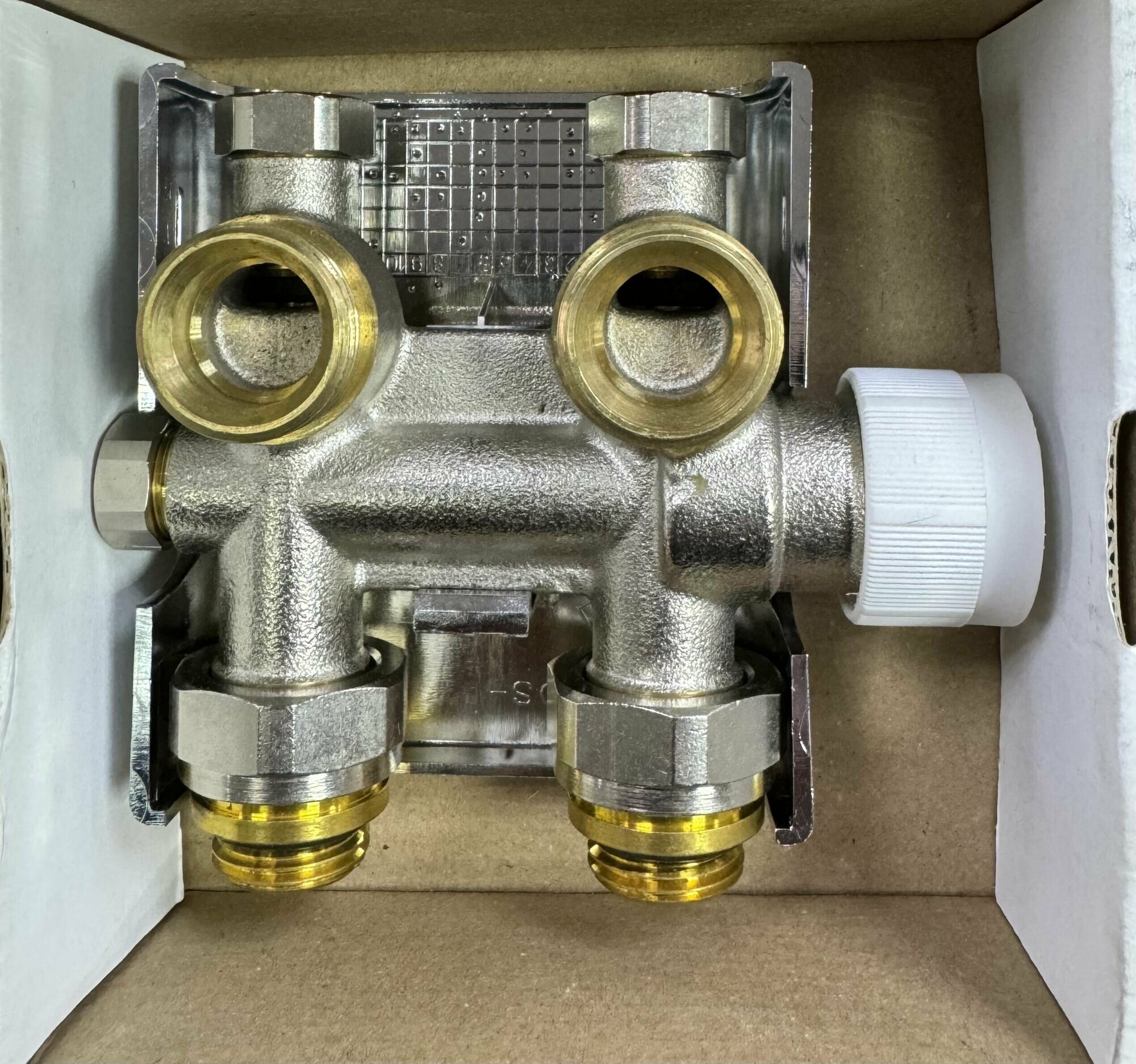 Присоединительный набор для полотенцесушителей Multiblock T/Uni SH, угловой, матовая сталь