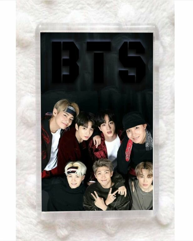 Магнит акриловый BTS № 12