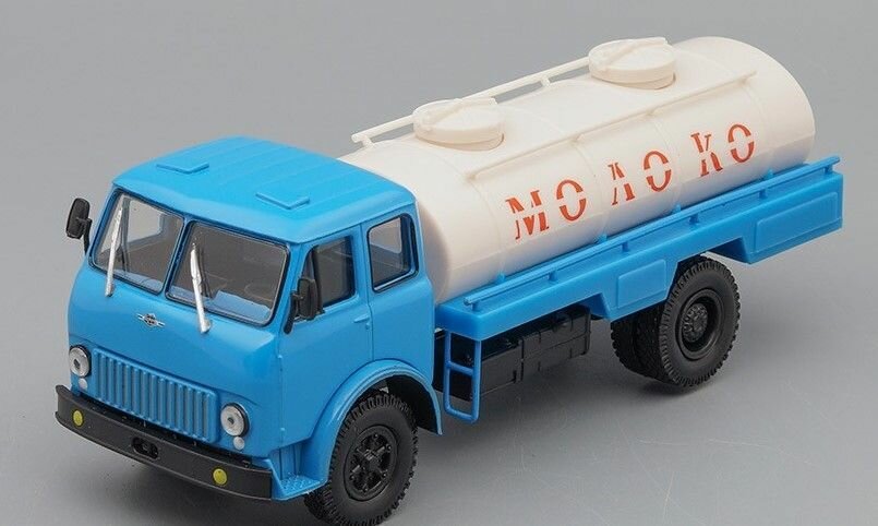 Масштабная модель грузовика коллекционная Минский АСРТ-6,2 Молоко, голубой / белый