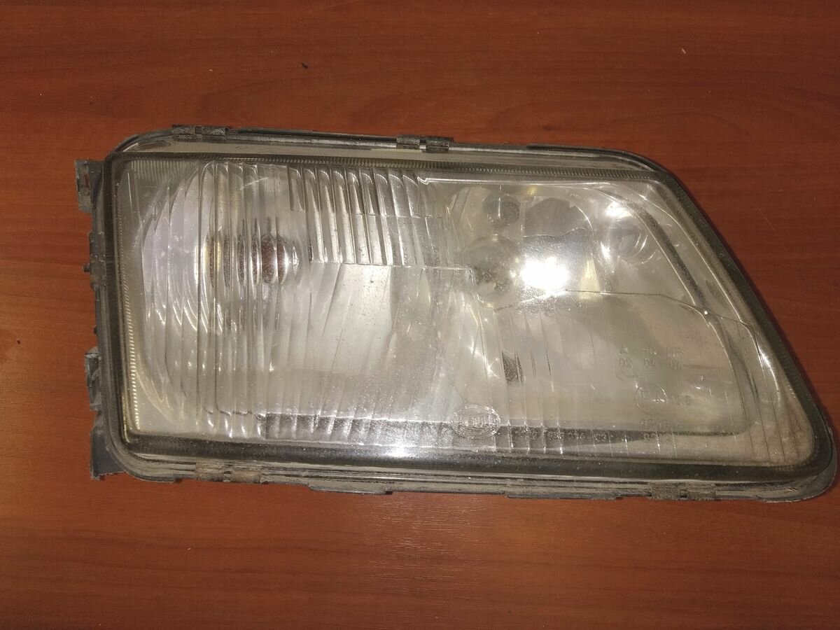 Фара передняя правая Audi A3 8L 8L0941030 8L0941030