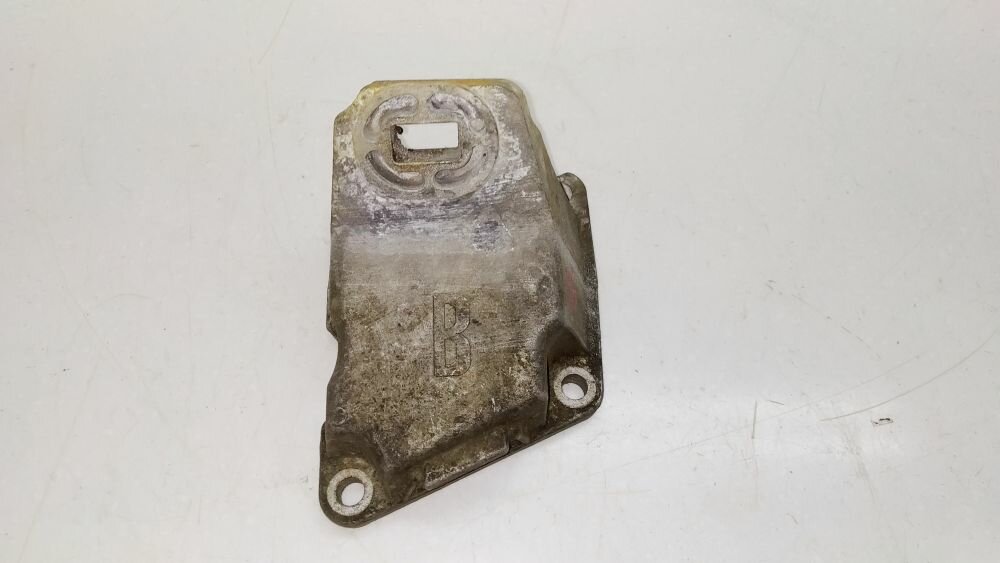 8A0199307A Кронштейн двигателя левый Audi 80 8A0199307A