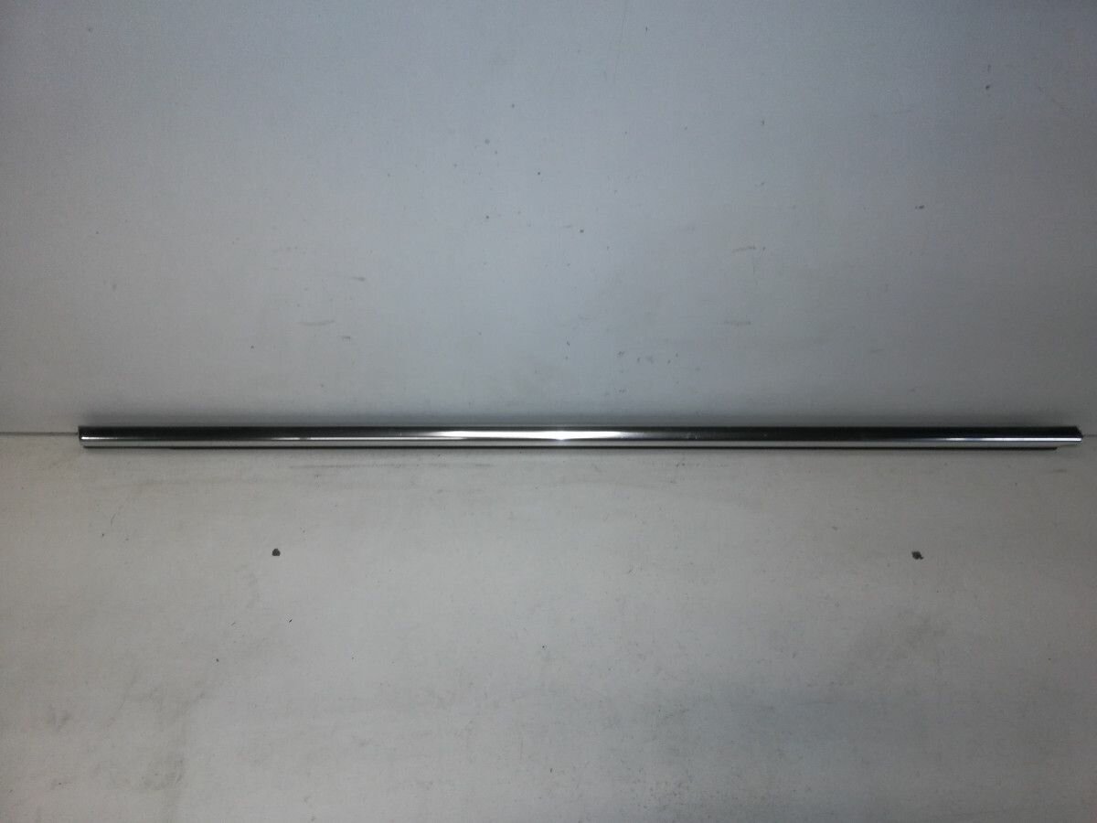 Молдинг стекла двери задний Volkswagen Passat B6 3C5839476B