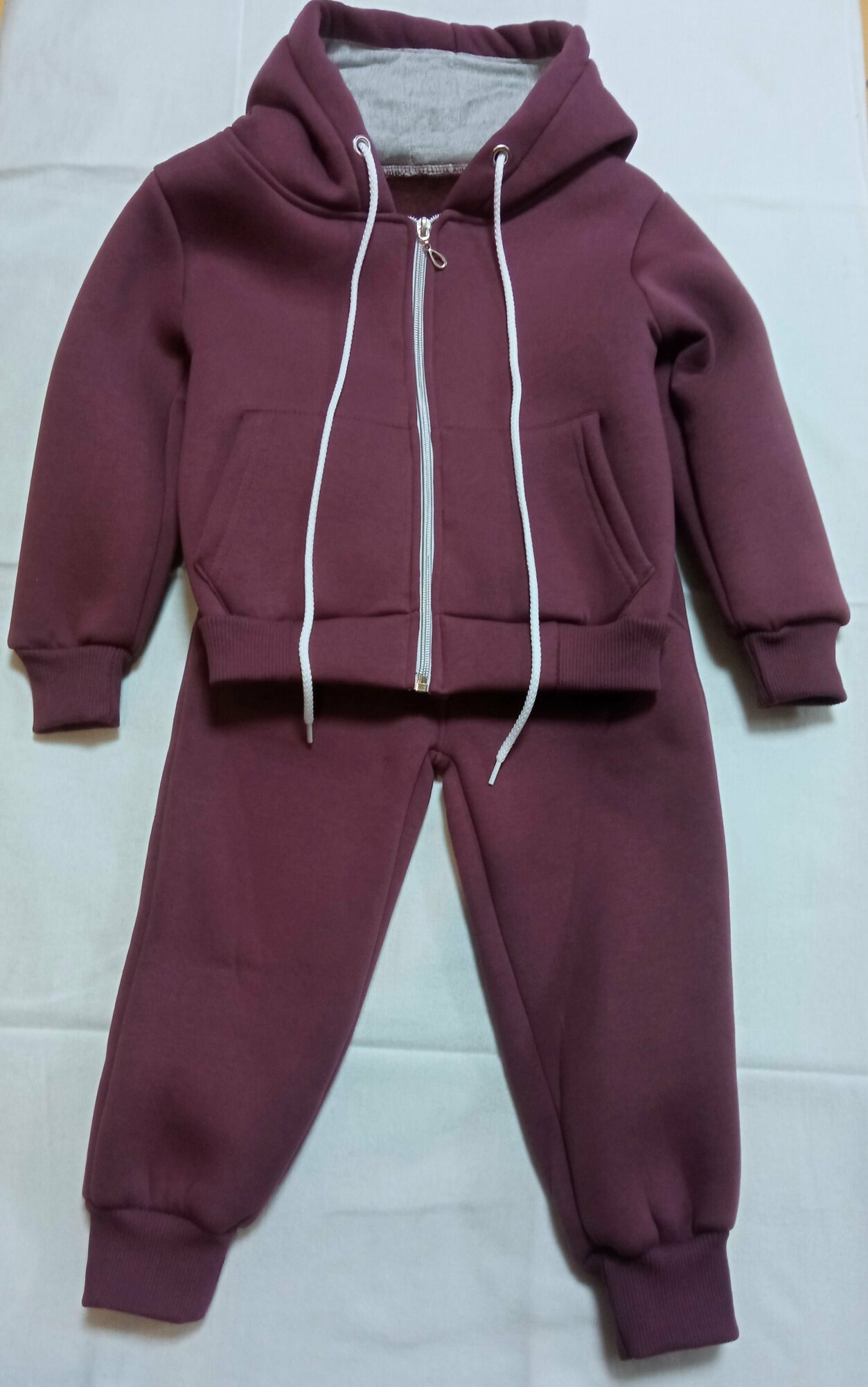 Костюм спортивный