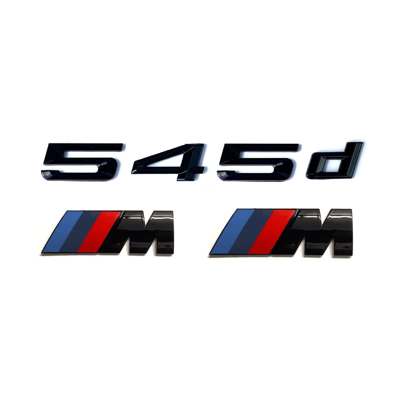 Комплект: шильдик на багажник 545 d для BMW 5 ой серии + 2 эмблемы на крыло M-performance черный мат