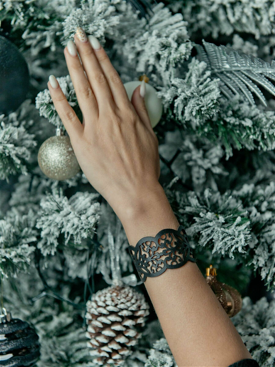 Браслет КОЖАНЫЙ ЦВЕТОК