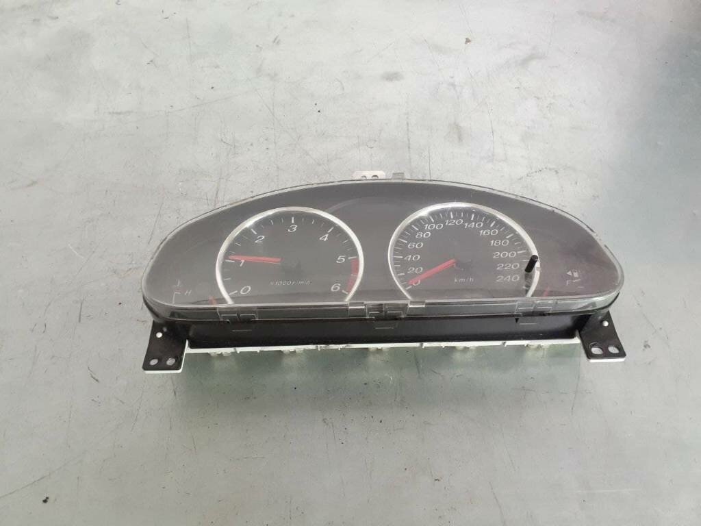 Панель приборов (щиток) Mazda 6 2005 JGGJ6WC