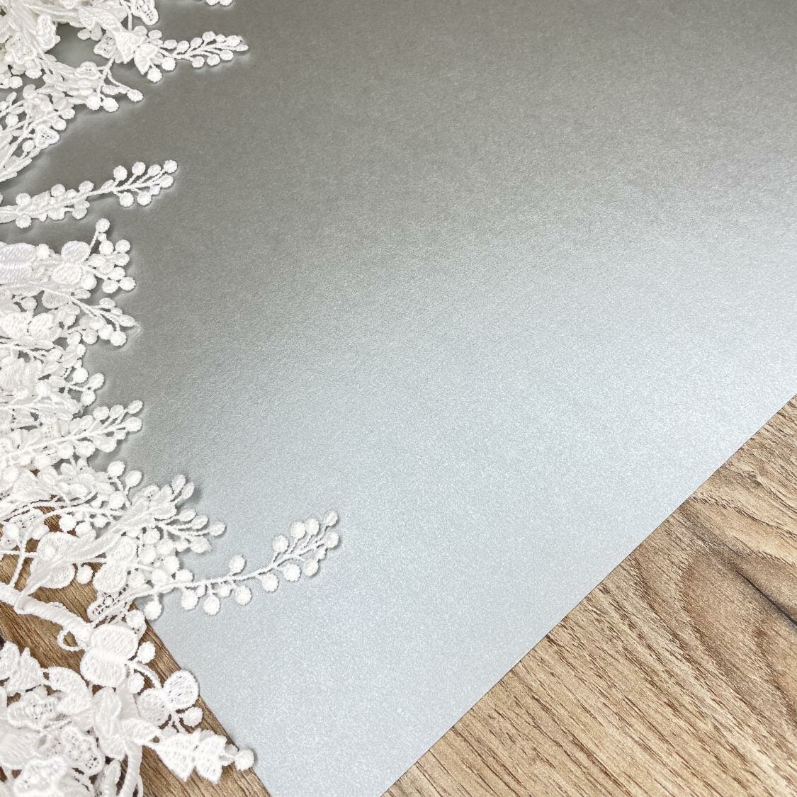 Дизайнерская бумага Shyne, цвет серый, плотность 290 гр, размер 35*50 см