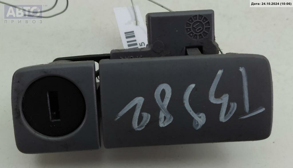 Замок бардачка Nissan Primera P12 (2002-2008)