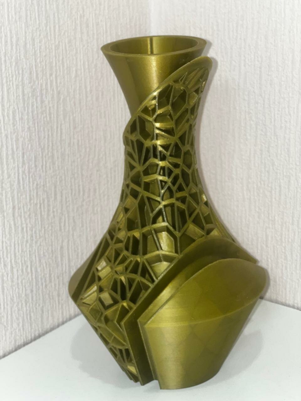 Ваза декоративная интерьерная для сухоцветов "Синьора" 25 см цвет латунь