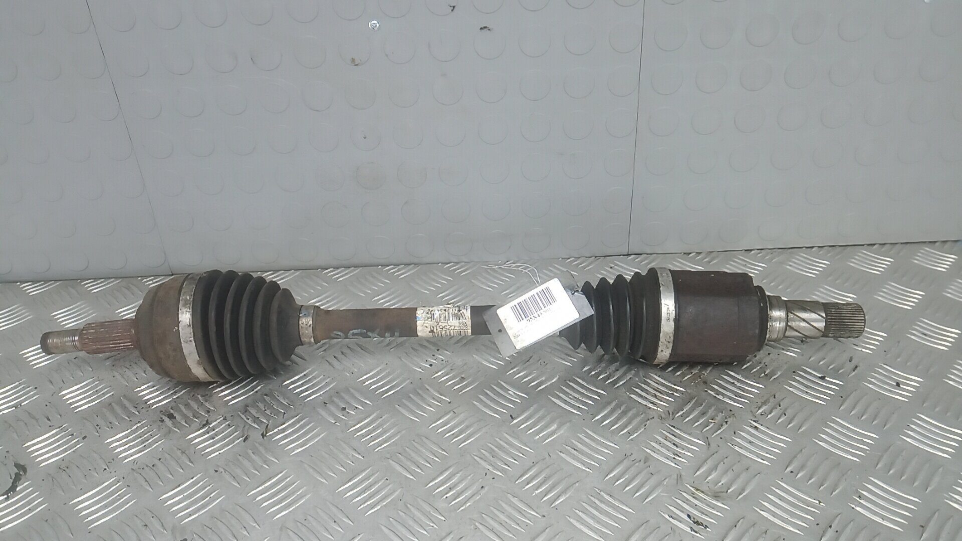 Привод передний левый RENAULT MEGANE 3, Номер 7711497440, 8200725510