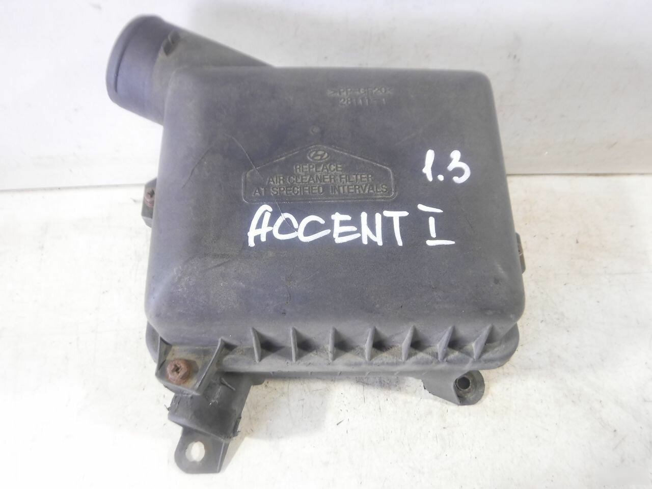 Корпус воздушного фильтра Hyundai Accent I (1994—2000)
