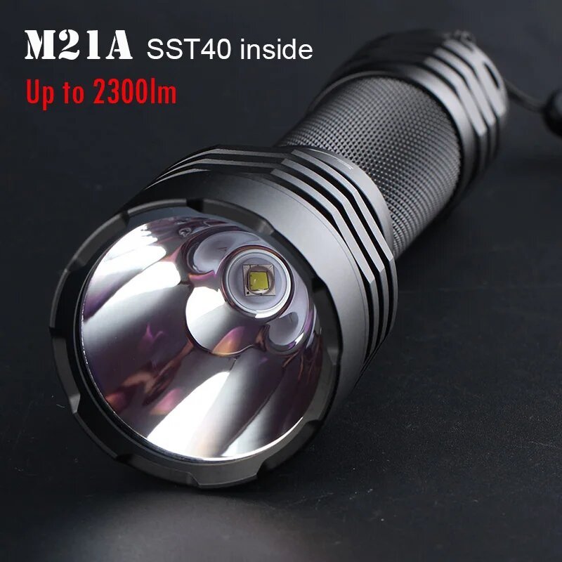Фонарик Convoy M21A SST40, черный корпус, белый свет, 4 режима