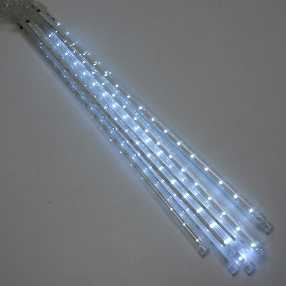 Светодиодная гирлянда Feron CL586 занавес Сосульки 4.5*0.5м + сетевой шнур 3м, 5000K динамичный, c питанием от сети 230V, прозрачный шнур (51453)