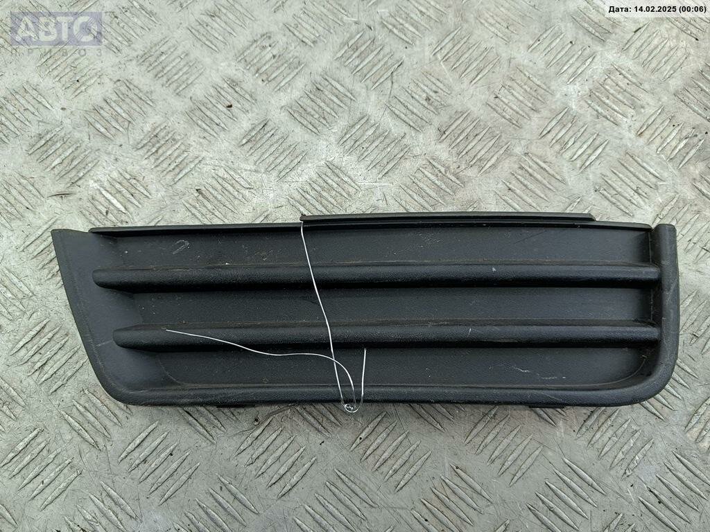 Решетка (заглушка) в бампер Ford C-Max