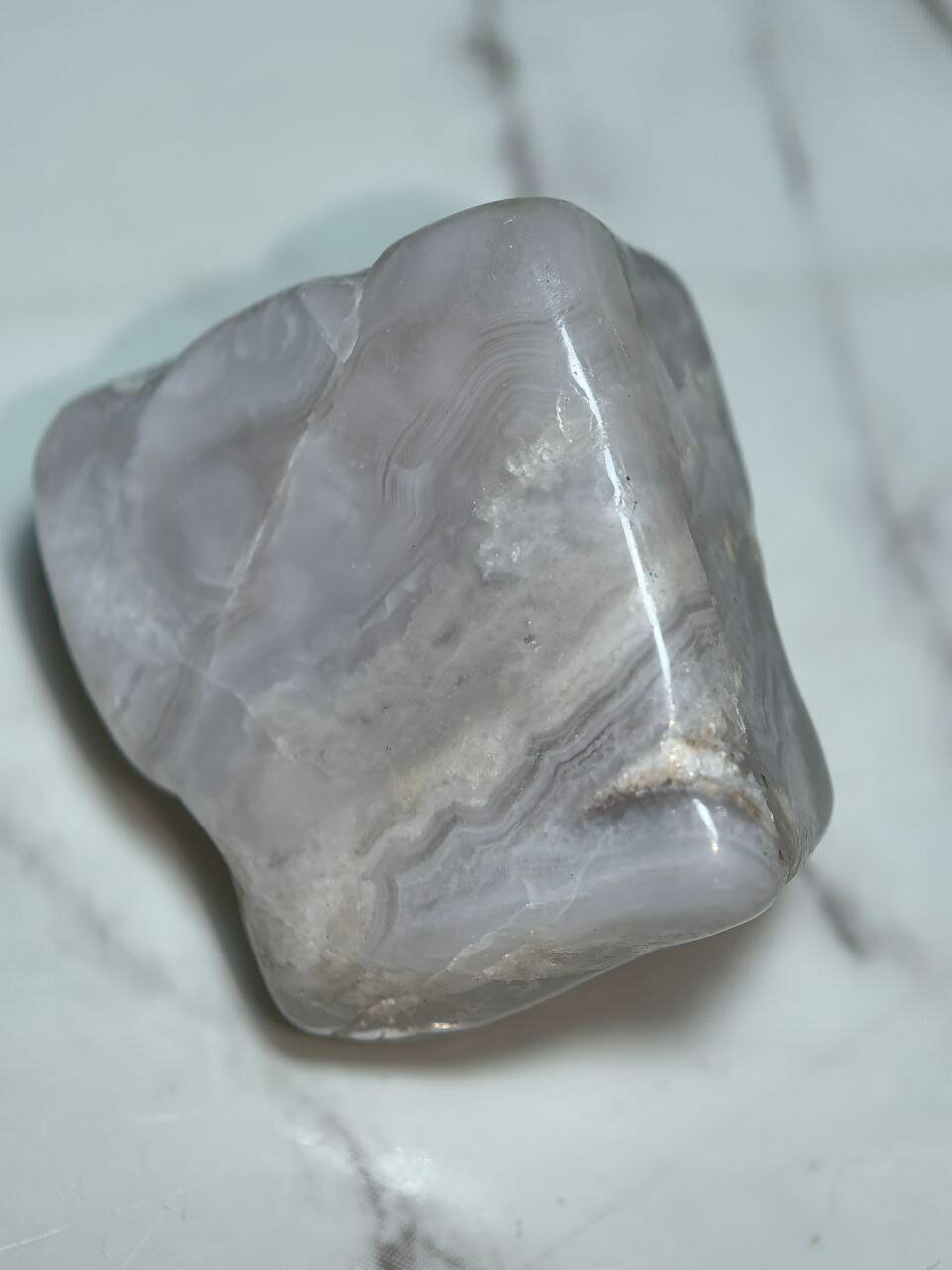 Амулет, Кружевной агат, молочно-серый, с вкраплениями, исцеление