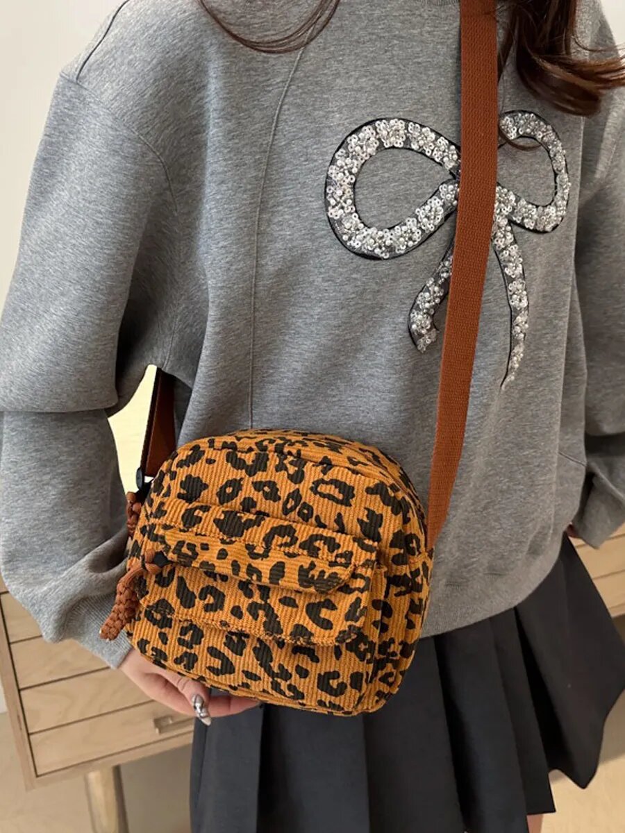 Сумка через плечо подростковая леопардовая вельветовая