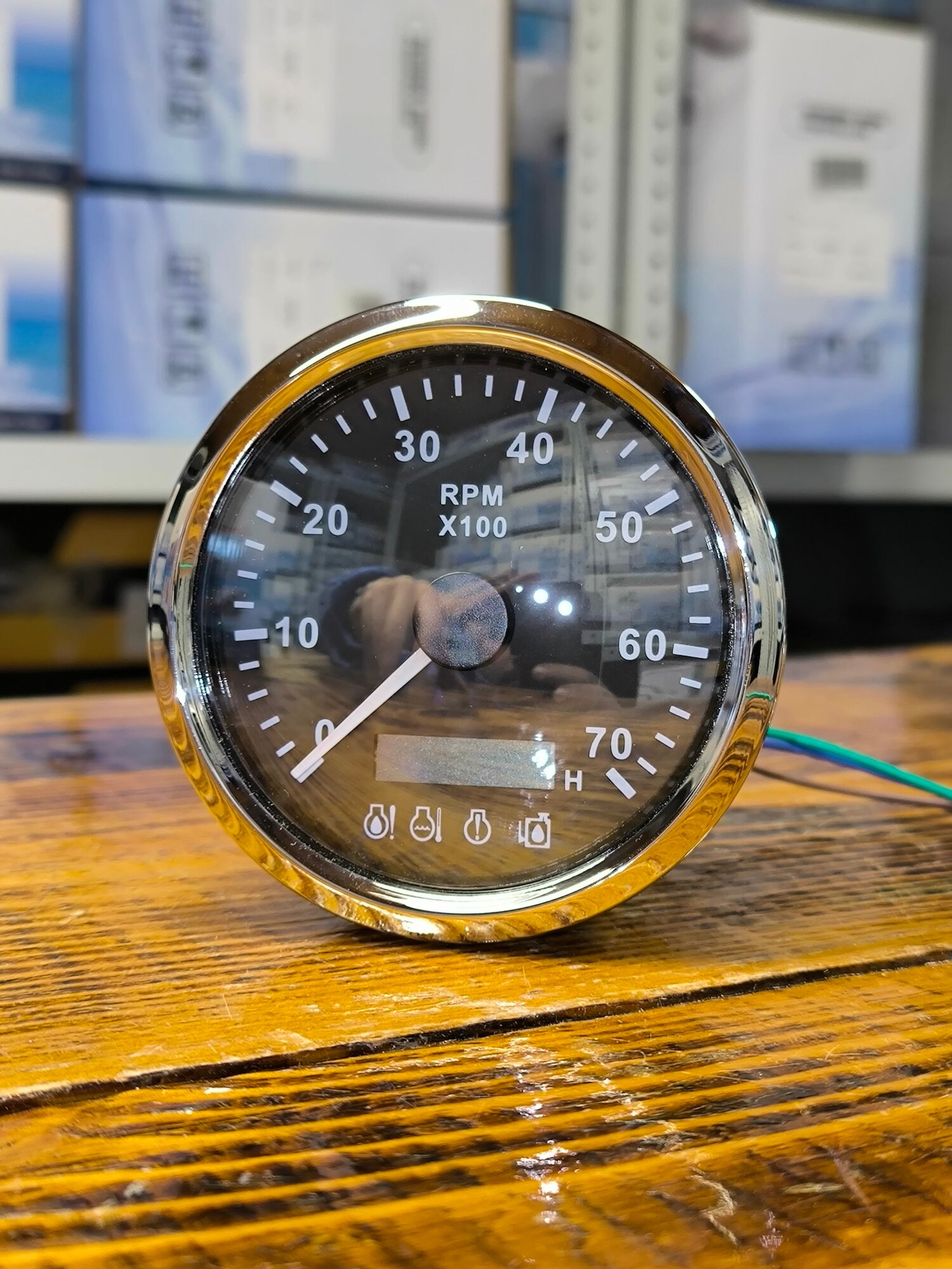 Тахометр 0-7000 об/мин с аварийной сигнализацией, черный циферблат, нержавеющий ободок