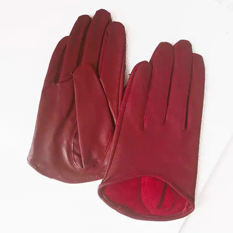 Перчатки для женщин