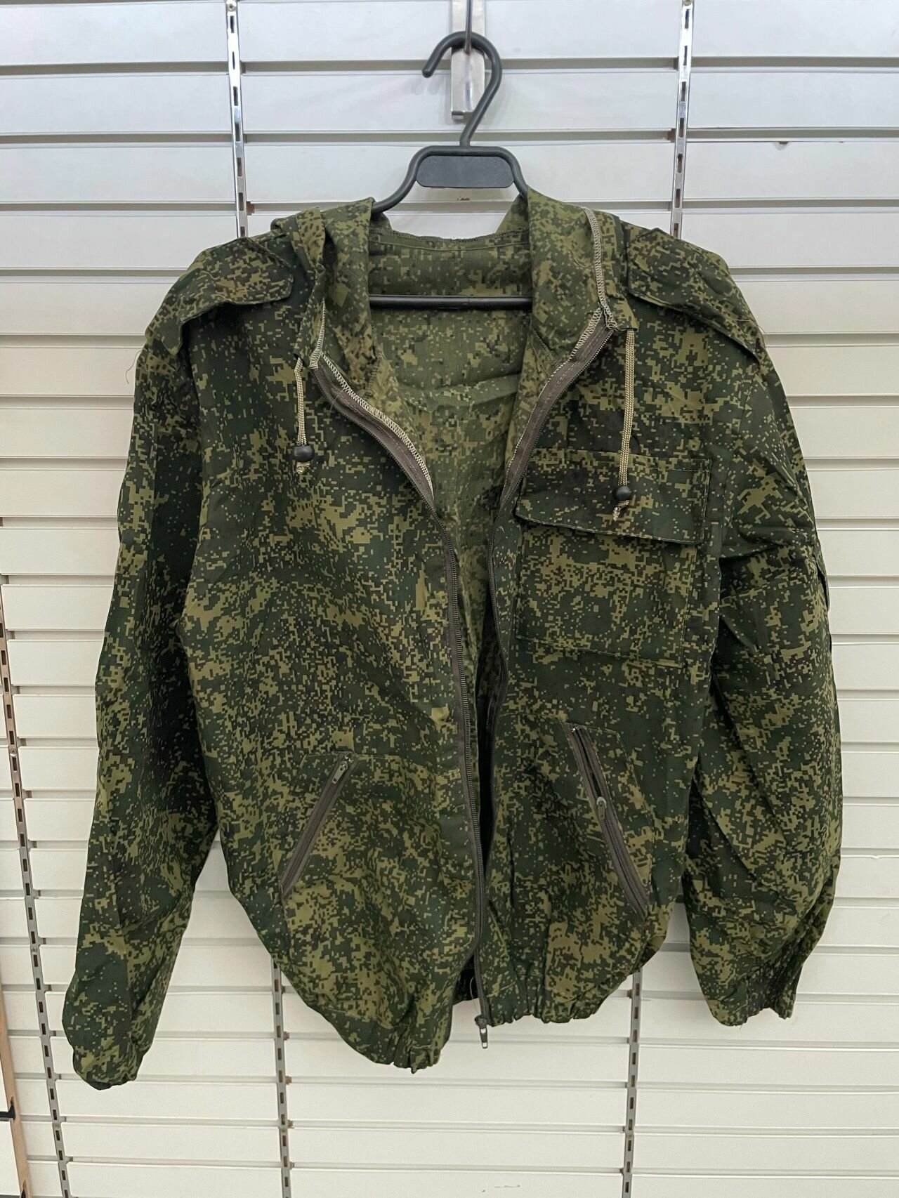 Костюм Маскировочный (маск халат летний) цвет зеленый пиксель Размер 60-62 рост 182-188