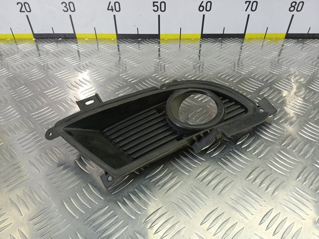 Накладка бампера переднего Б/У для MITSUBISHI LANCER IX рестайлинг (2005—2010) MN150932