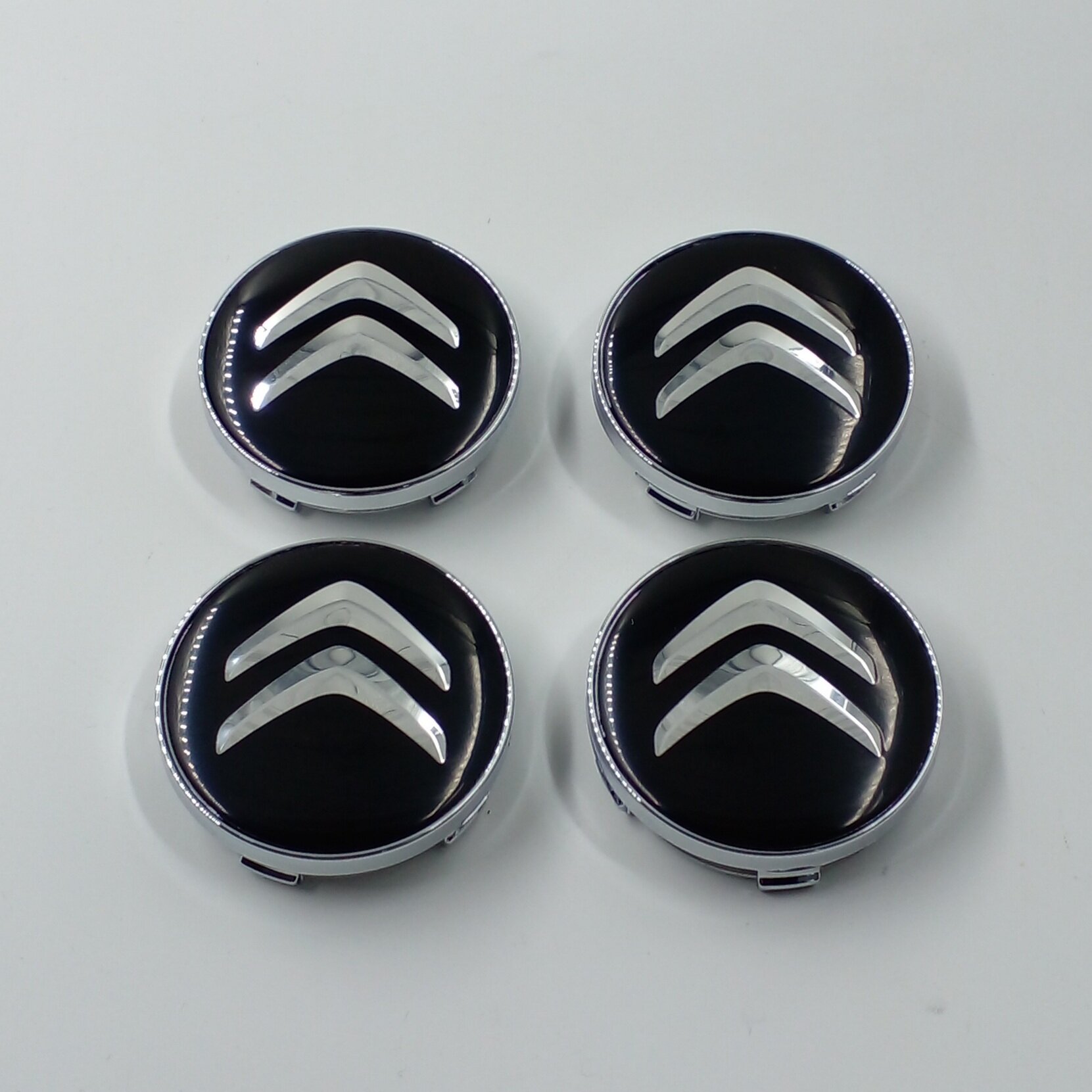 Колпачки заглушки на литые диски с эмблемой 60 мм 4 шт