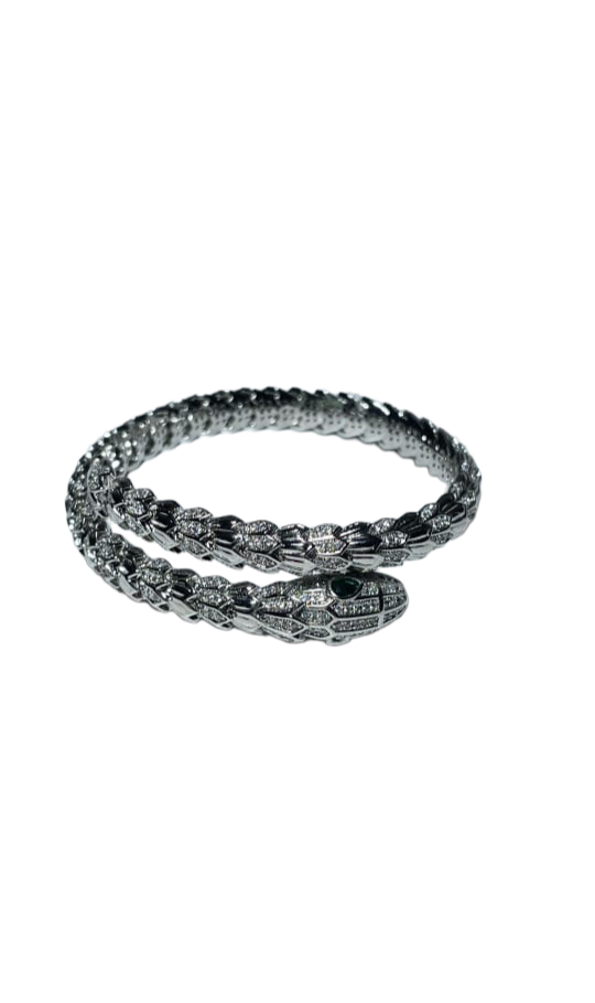 Жесткий браслет