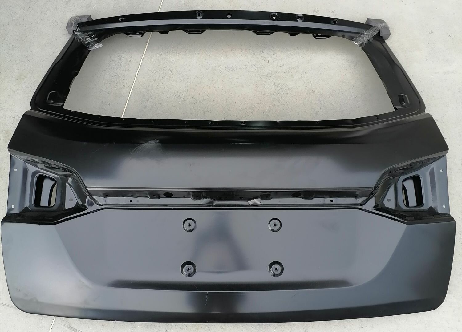 Крышка багажника Haval H6 [1.5 16V 6MT внедорожник 4X4 бензин] 6301100XKZ36A