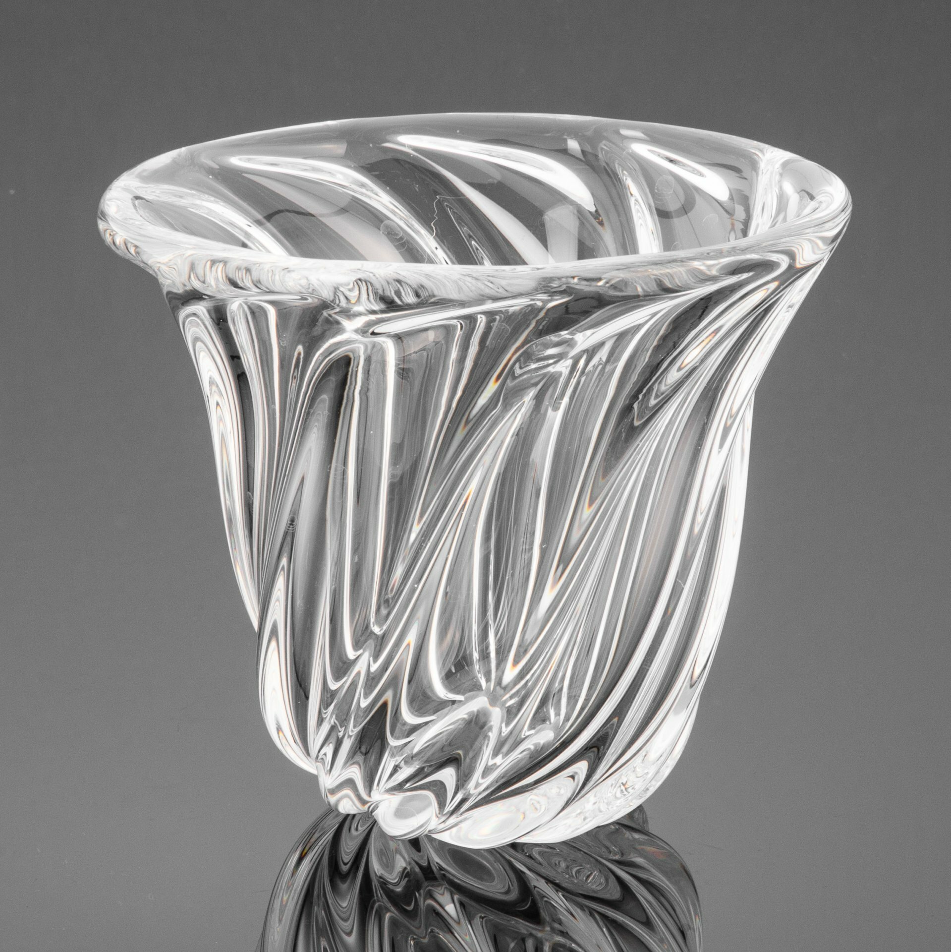 Ваза для цветов с декором в виде спирали, хрусталь, Val Saint Lambert, Бельгия, 1930-1940 гг.