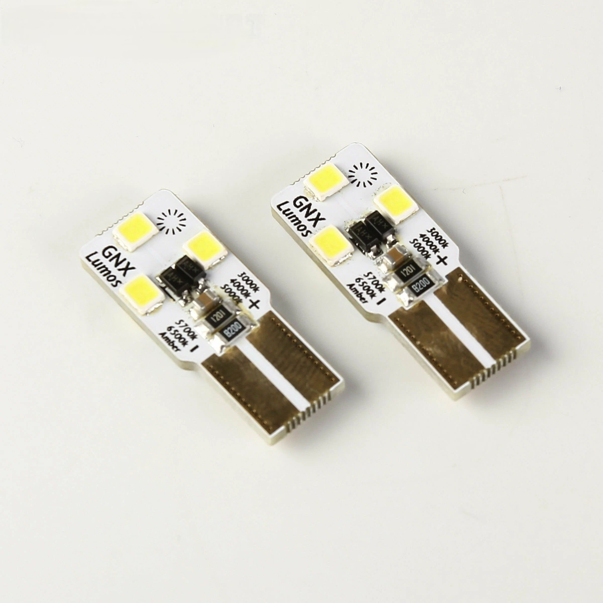 Светодиодная лампа автомобильная GNX Lumos W5W автолампа LED температура света белая 5700K canbus комплект 2 шт