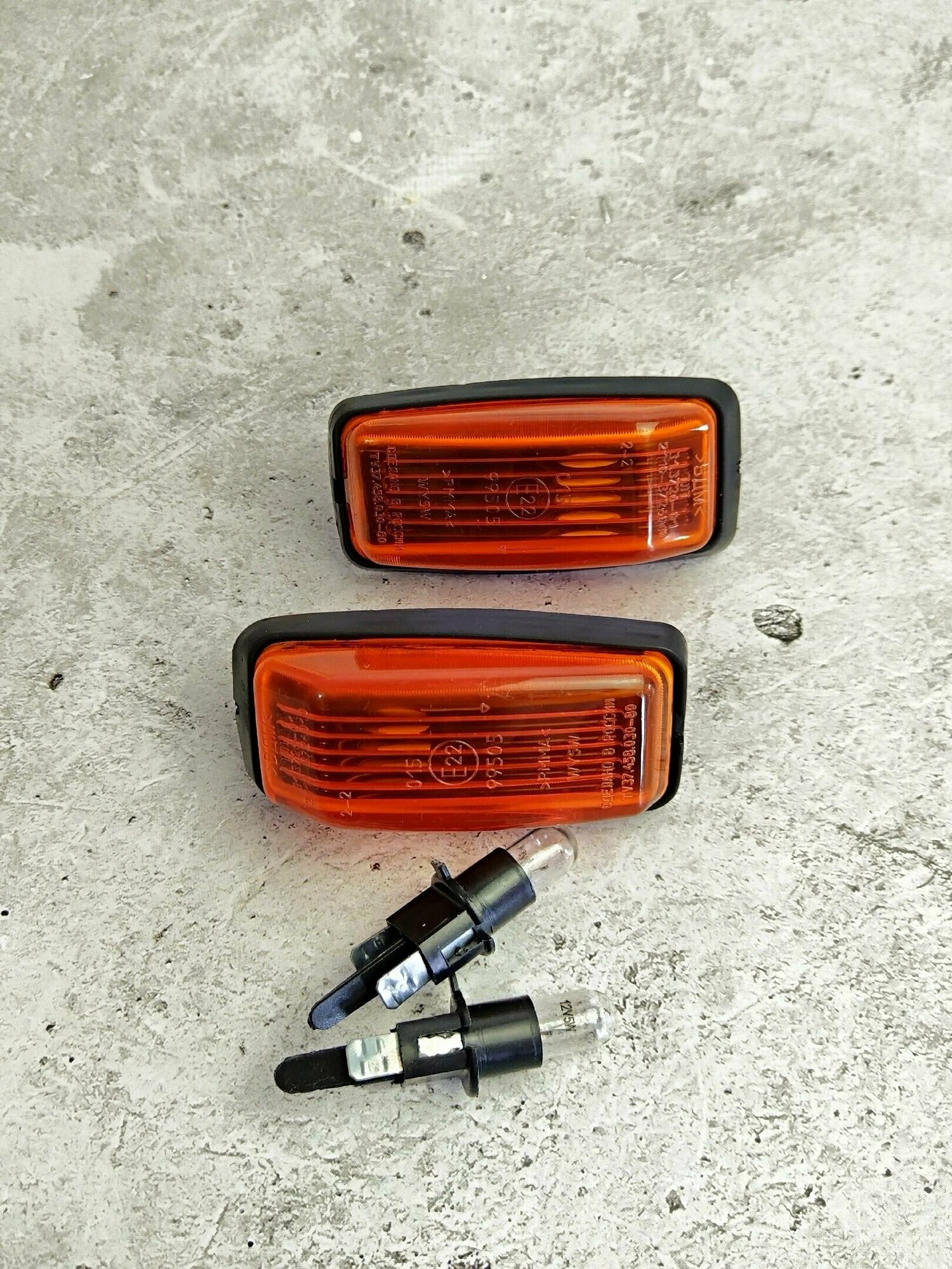 Поворотники на ваз 2110 - 2112 2 шт.