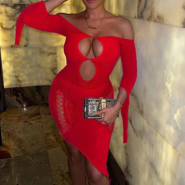 Сексуальное платье красное