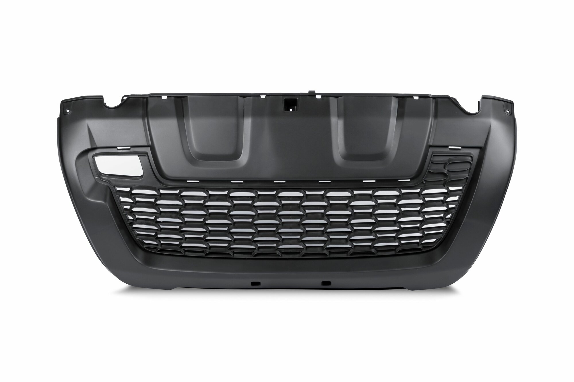 Решетка в бампер METACO Renault Рено Duster Дастер 622542036R 8442-822