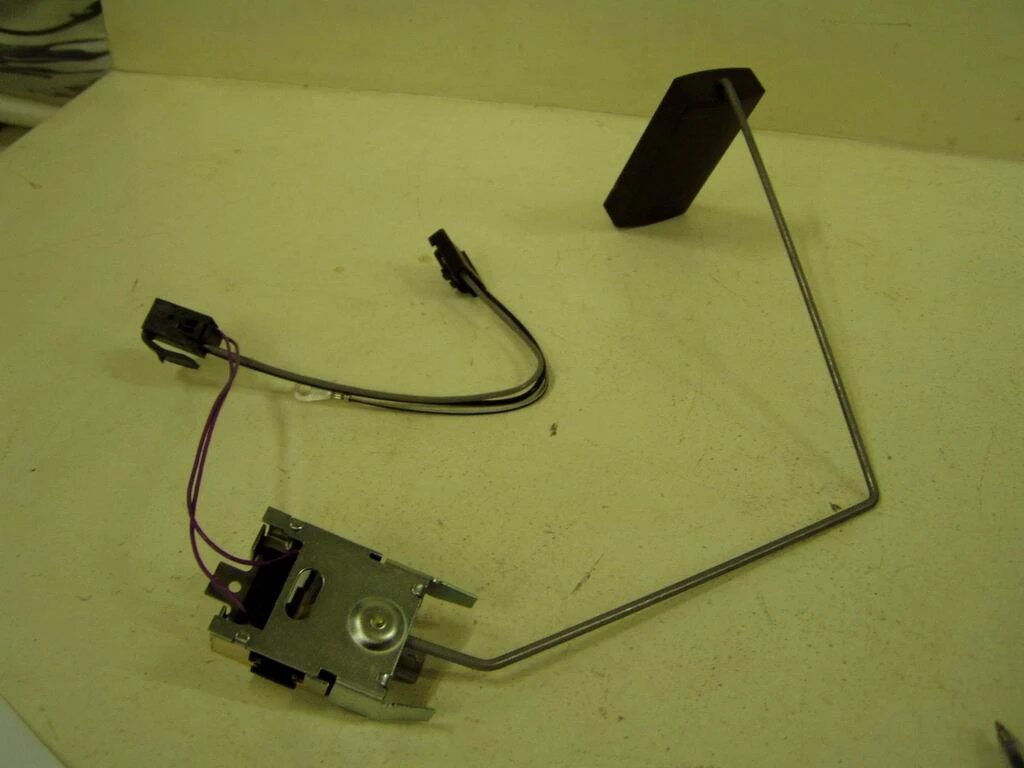 Датчик бензобака для а/м ВАЗ 21044 инж.(ДУТ-7)