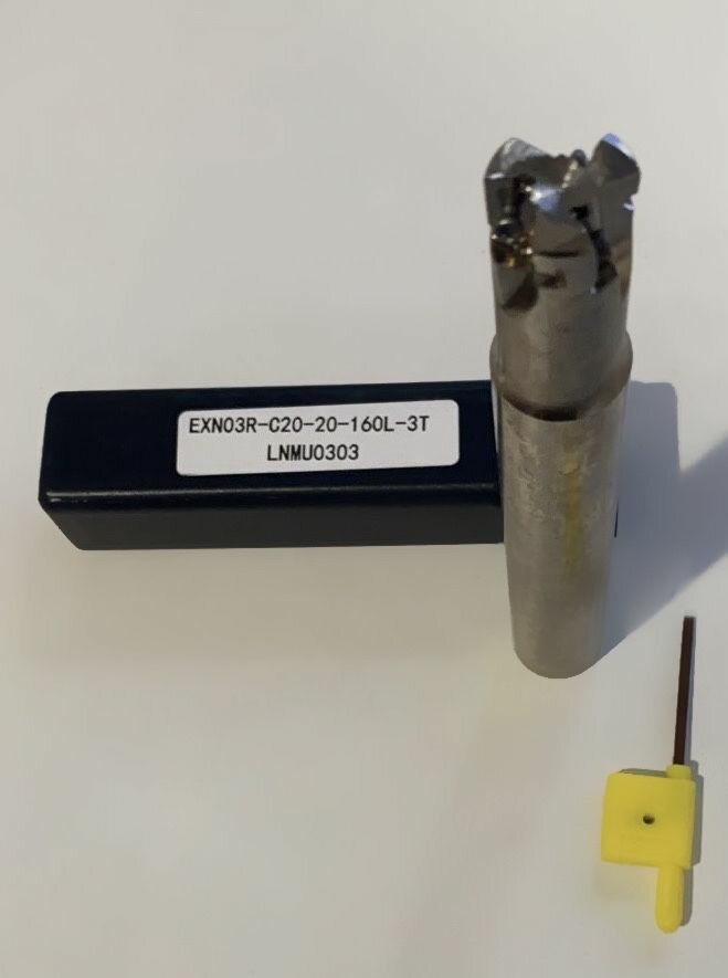 Высокоскоростная концевая фреза под сменные пластинами LNMU0303