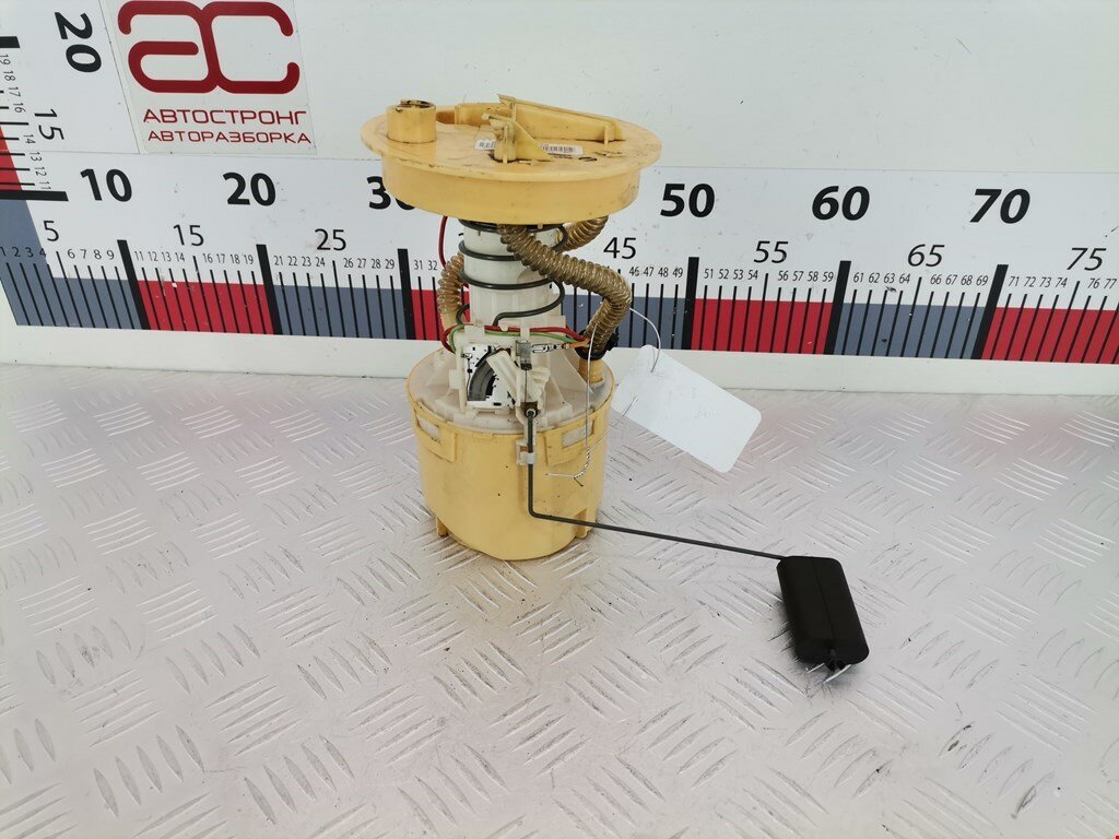 Датчик уровня топлива Ford Focus 2 1447513 арт. 1598507