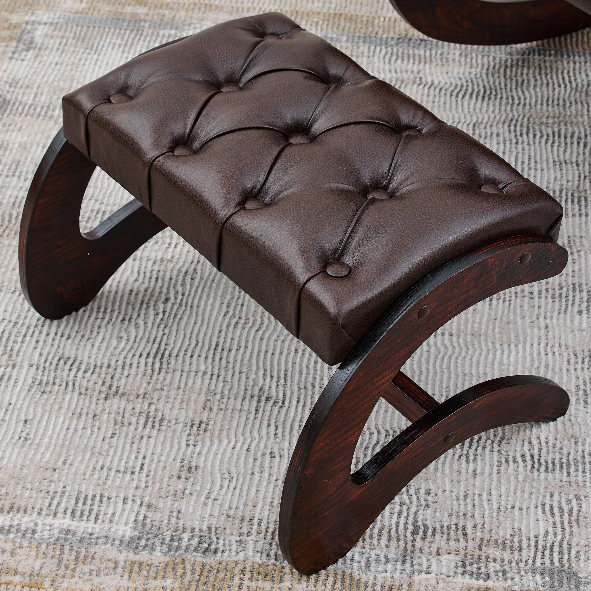 Банкетка AVK "Империал", экокожа, с каретной стяжкой, ручная работа, цвет шоколад