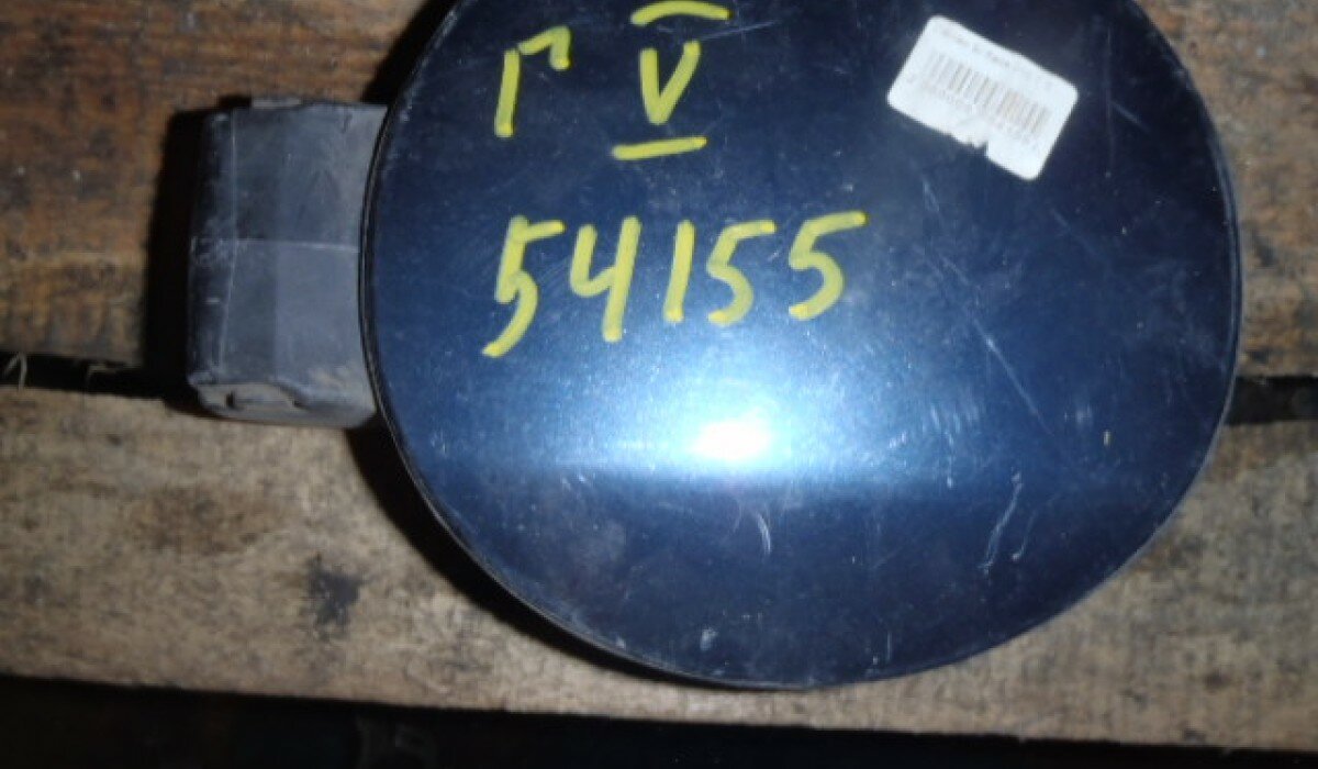 Лючок бензобака Golf V Volkswagen