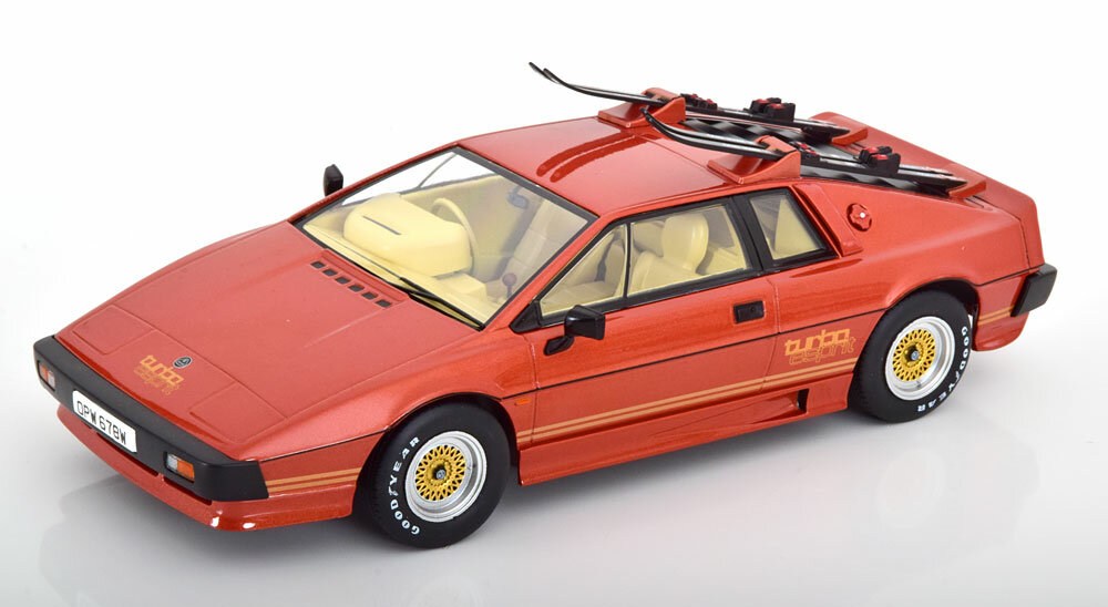 Модель коллекционная KK-SCALE Lotus esprit turbo movie version with ski 1981 copper golden