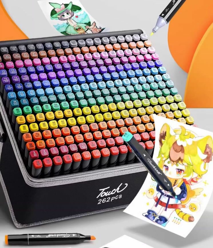 Полный набор фломастеров 262 цветов для рисования студентами-художниками.