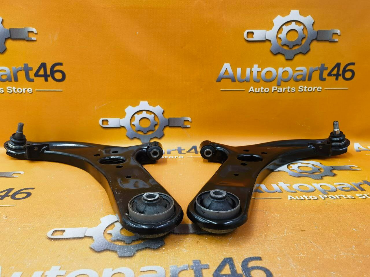 Рычаги передние левый правый Хендай Солярис Hyundai Solaris Kia Rio 3 , 2010-17 Amd Корея