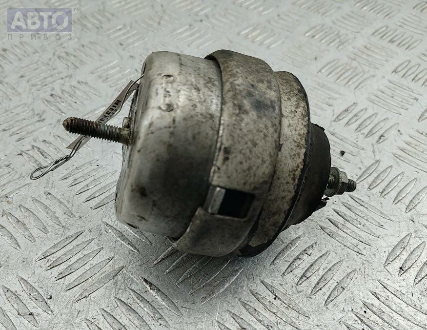 Подушка крепления двигателя Volkswagen Passat B5