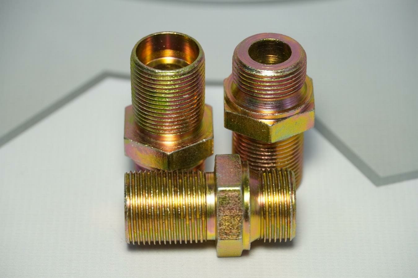 Штуцер (переходник) М22*1,5/М22*1,5 прямой/прямой МАЗ 404319 (Спецмаш)