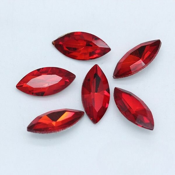 Хрустальные стразы лодочка для декора, граненые кристаллы стекло 5x10 и 7x15 мм, блестящие камни для скрапбукинга, флористики, украшений аксессуаров и свадебной атрибутики, 10-20 шт упак