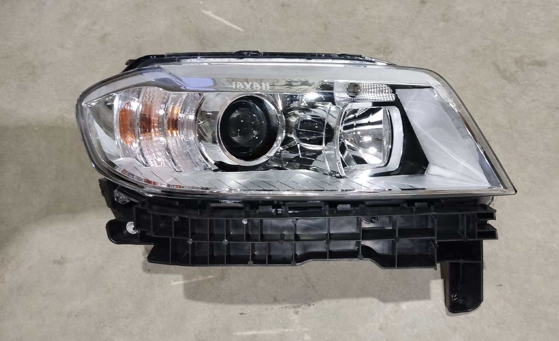 Фара правая (галоген) Haval H6 [2.0 16V 6MT внедорожник 4X2 дизель] 4121200XKZ36A