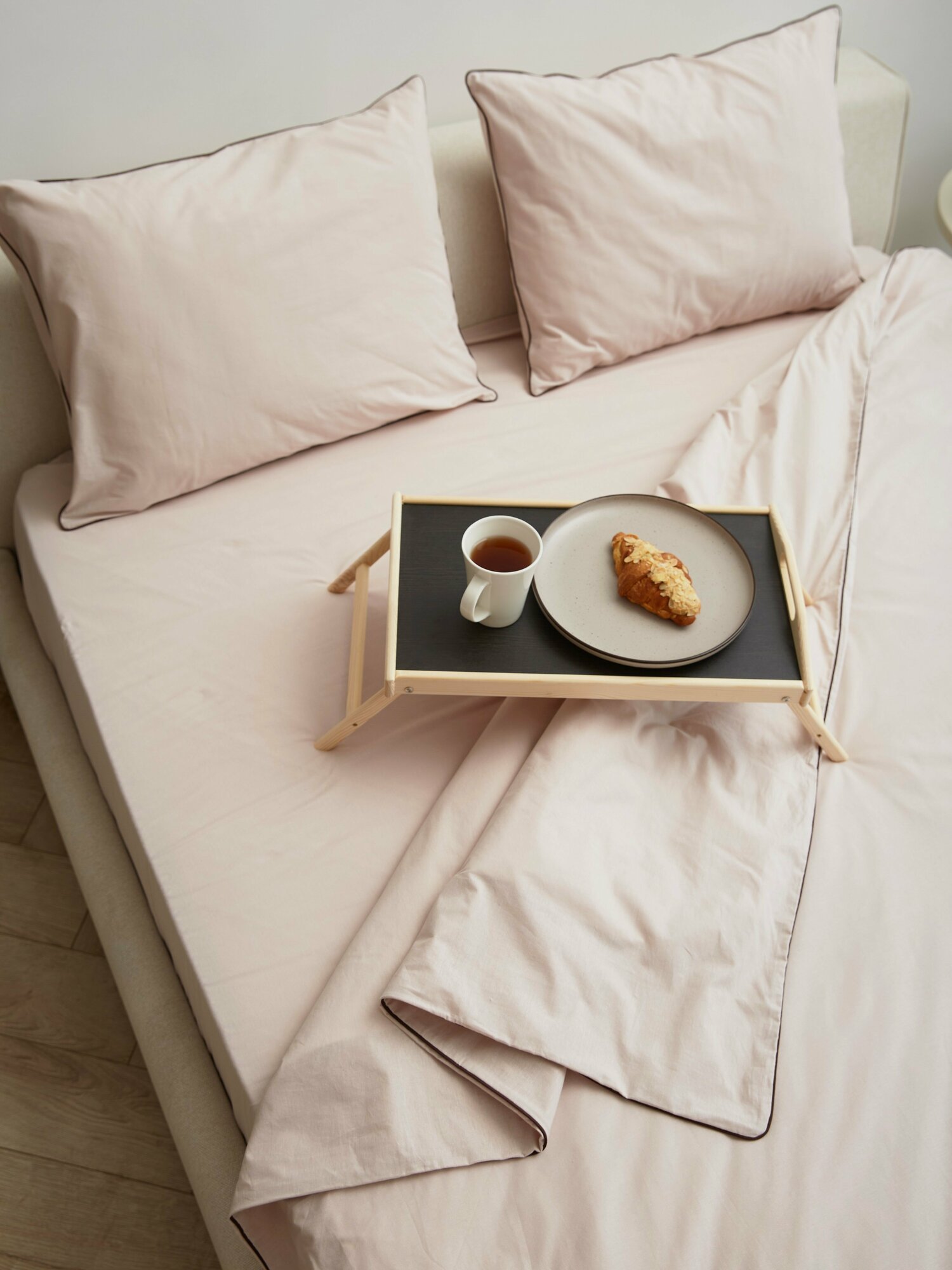 Комплект 1,5-спального постельного белья Esthetic Home бежевый с кантом