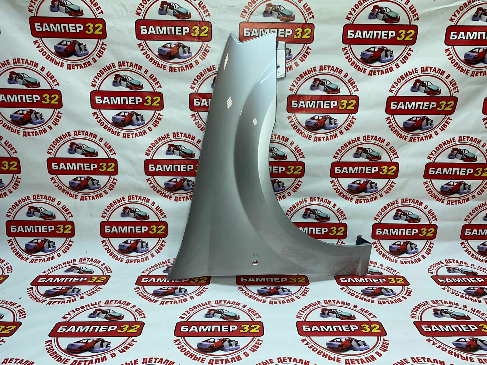 Крыло Ларгус правое, Платина