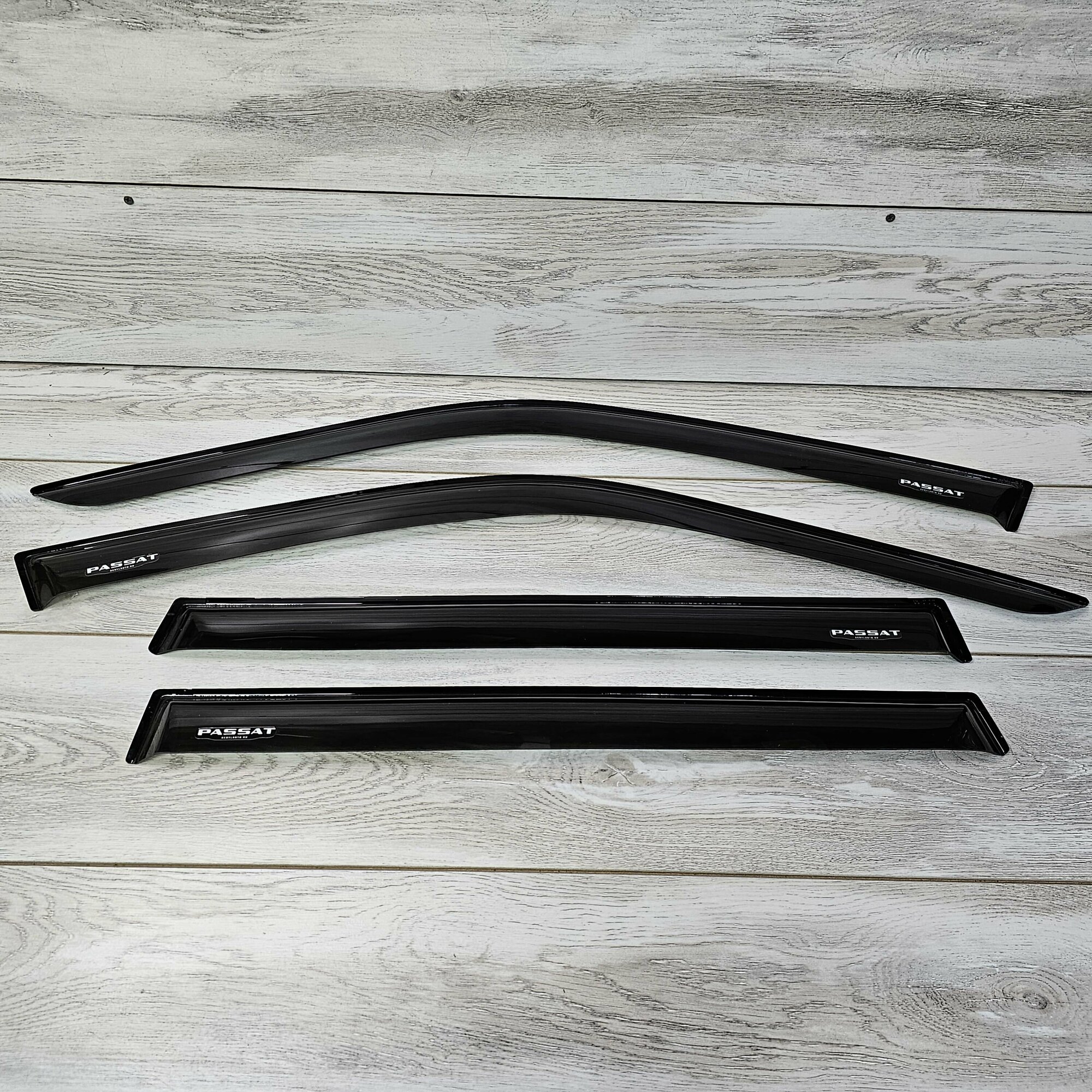 Дефлекторы (ветровики) окон на Volkswagen Passat B3 B4 универсал (Фольксваген Пассат Б3 Б4 универсал)